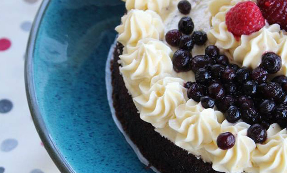 Gâteau au chocolat et fruits rouges - L'insouciance - Pâtisserie Végétale